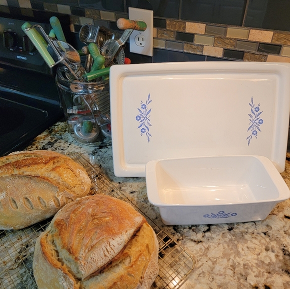 Pyrex | Kitchen | Blue Cornflower Vintage Pyrex Tray And Bread Dish ...